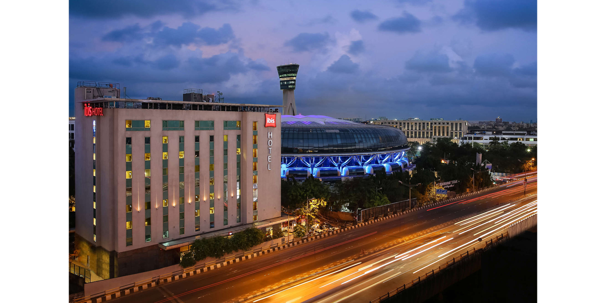 Sahara Star Hotel, Mumbai, India | Petra Aluminium